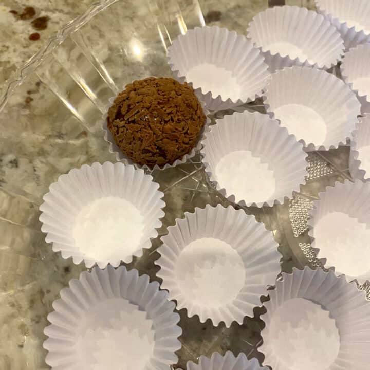 Brigadeiro Recipe (Brazilian chocolate balls) - Simple Living Recipes