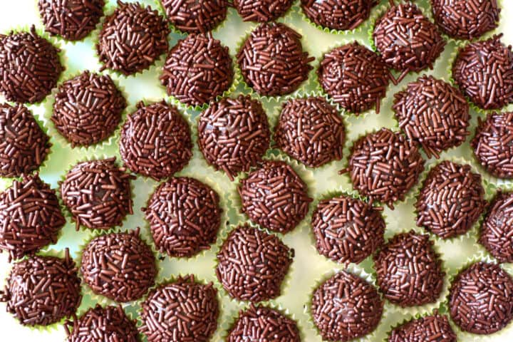 Brigadeiro Recipe (Brazilian chocolate balls) - Simple Living Recipes