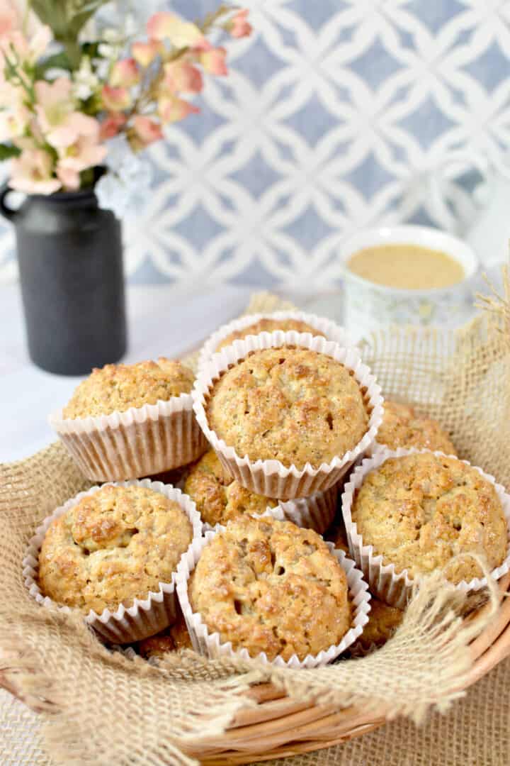 Walnut muffins (just 3 ingredients) - Simple Living Recipes