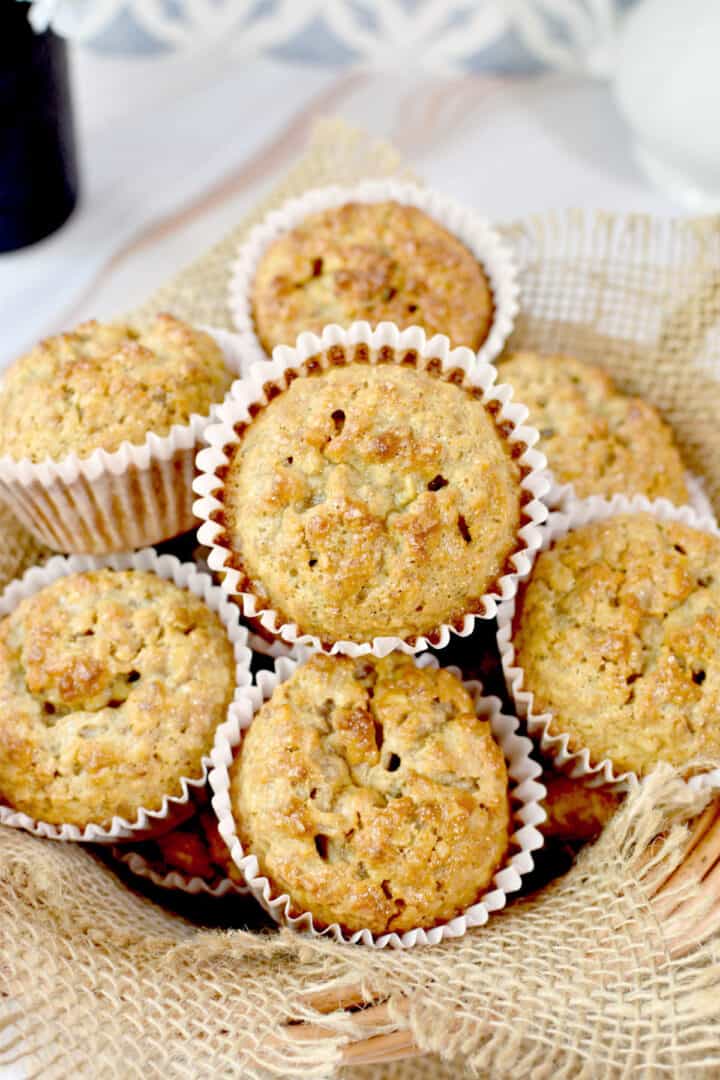 Walnut muffins (just 3 ingredients) - Simple Living Recipes
