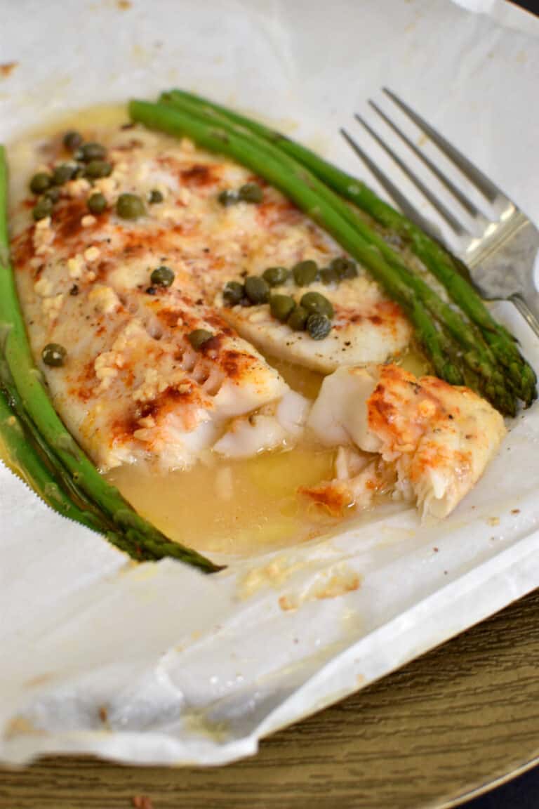 Easy Fish in a Bag Recipe (Fish en Papillote) - Simple Living Recipes